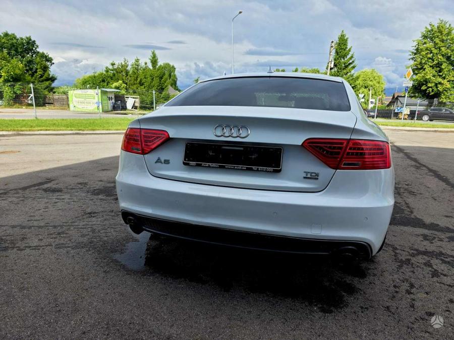 Balts Audi A5 2014 Kretinga, ar dzinēja tilpumu 3.00 L un nobraukumu 276 tūkst. km par 8100 €, foto 7 vietnē AUTOMOTO.COM.LV
