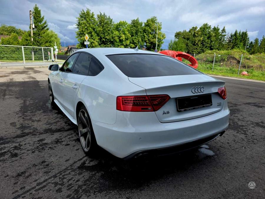 Balts Audi A5 2014 Kretinga, ar dzinēja tilpumu 3.00 L un nobraukumu 276 tūkst. km par 8100 €, foto 8 vietnē AUTOMOTO.COM.LV