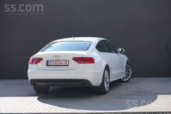 Balts Audi A5 2014 Rīga, ar dzinēja tilpumu 3.00 L un nobraukumu 249 tūkst. km par 11290 €, foto 3 vietnē AUTOMOTO.COM.LV