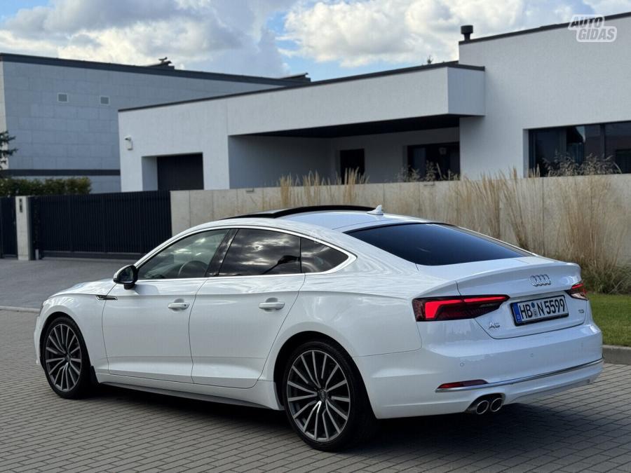 White Audi A5 2017 in Vilnius, with an engine capacity of 2.00 L and mileage of 162 thousand km for 15950 €, photo 3 on AUTOMOTO.COM.LV