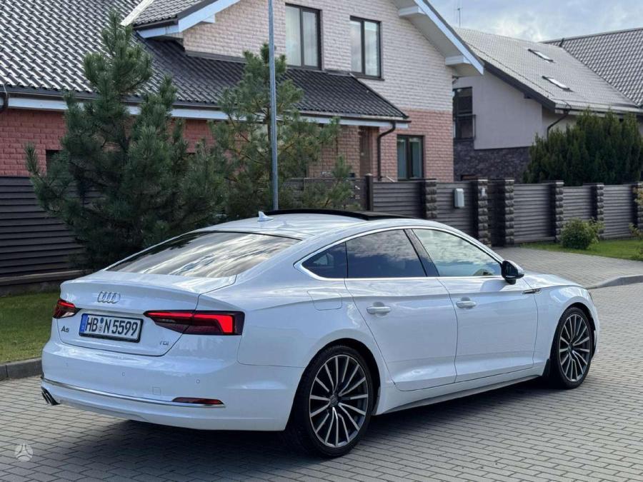 Balts Audi A5 2017 Viļņa, ar dzinēja tilpumu 2.00 L un nobraukumu 162 tūkst. km par 15950 €, foto 4 vietnē AUTOMOTO.COM.LV