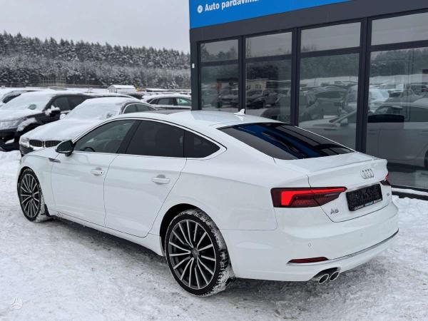Balts Audi A5 2017 Viļņa, ar dzinēja tilpumu 2.00 L un nobraukumu 162 tūkst. km par 15950 €, foto 3 vietnē AUTOMOTO.COM.LV