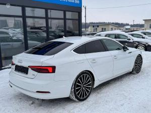 White Audi A5 2017 in Vilnius, with an engine capacity of 2.00 L and mileage of 162 thousand km for 15950 €, photo 4 on AUTOMOTO.COM.LV