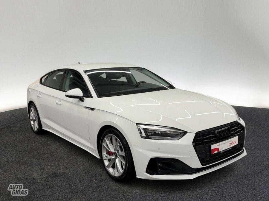White Audi A5 2021 in Kaunas, with an engine capacity of 2.00 L and mileage of 64 thousand km for 31742 €, photo 5 on AUTOMOTO.COM.LV