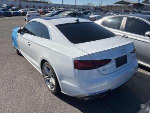 Balts Audi A5 2022 Viļņa, ar dzinēja tilpumu 0.00 L un nobraukumu 125 tūkst. km par 9700 €, foto 4 vietnē AUTOMOTO.COM.LV