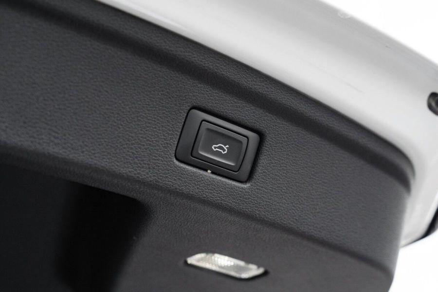 Balts Audi A5 2024 Mārupe, ar dzinēja tilpumu 2.00 L un nobraukumu 28 tūkst. km par 32200 €, foto 27 vietnē AUTOMOTO.COM.LV