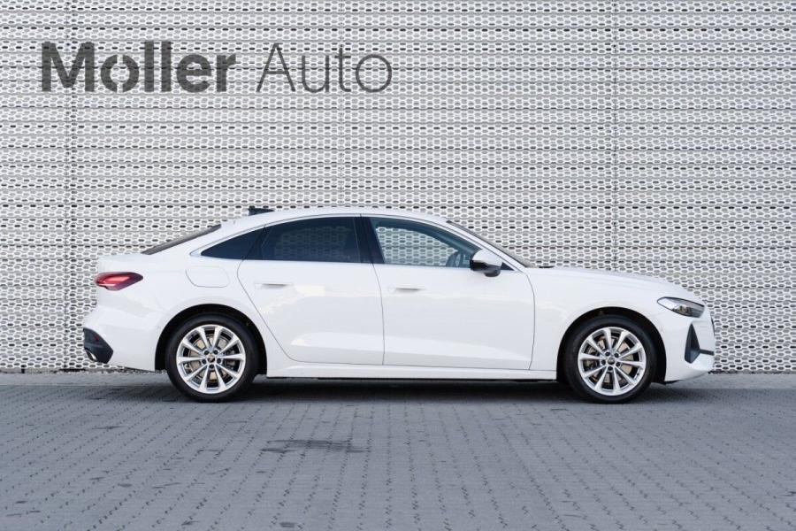 White Audi A5 2025 in Marupe, with an engine capacity of 2.00 L and mileage of 29 thousand km for 35900 €, photo 6 on AUTOMOTO.COM.LV
