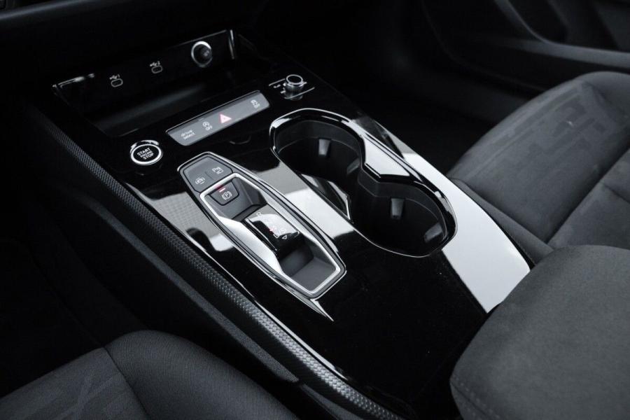 White Audi A5 2025 in Marupe, with an engine capacity of 2.00 L and mileage of 29 thousand km for 35900 €, photo 27 on AUTOMOTO.COM.LV