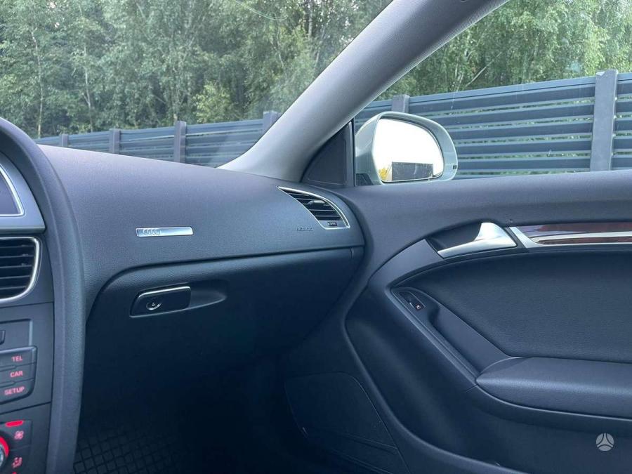Yellow Audi A5 2008 in Vilnius, with an engine capacity of 2.70 L and mileage of 280 thousand km for 5400 €, photo 18 on AUTOMOTO.COM.LV