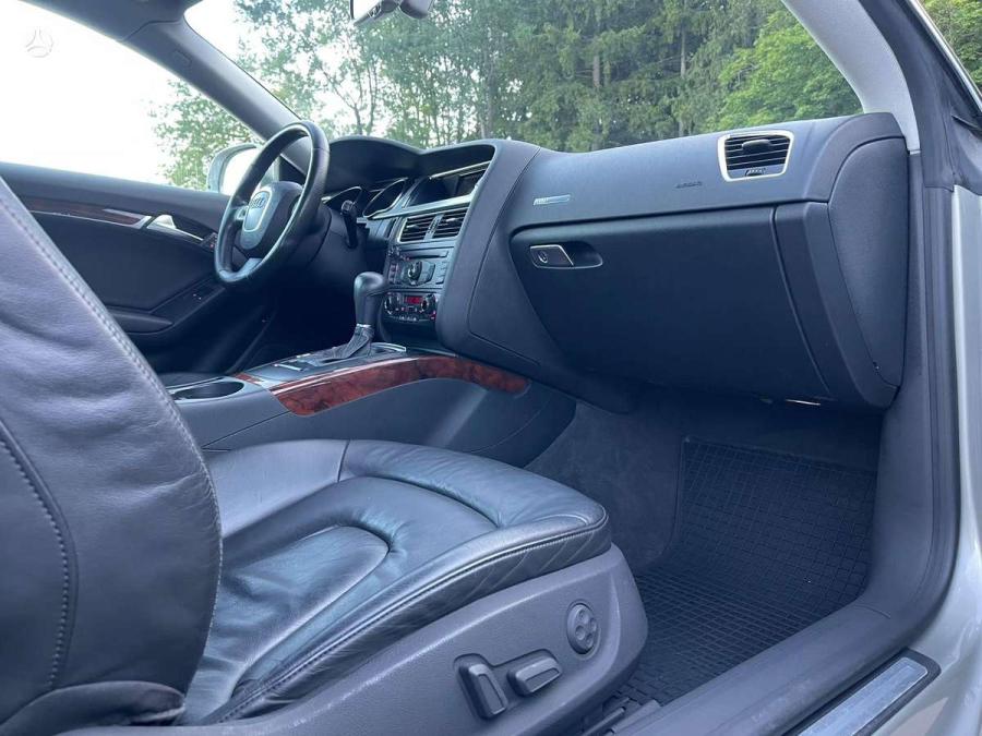 Yellow Audi A5 2008 in Vilnius, with an engine capacity of 2.70 L and mileage of 280 thousand km for 5400 €, photo 20 on AUTOMOTO.COM.LV