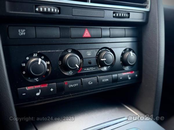 Smilšu krāsa Audi A6 Allroad 2006 Tallina, ar dzinēja tilpumu 2.70 L un nobraukumu 374 tūkst. km par 3499 €, foto 11 vietnē AUTOMOTO.COM.LV