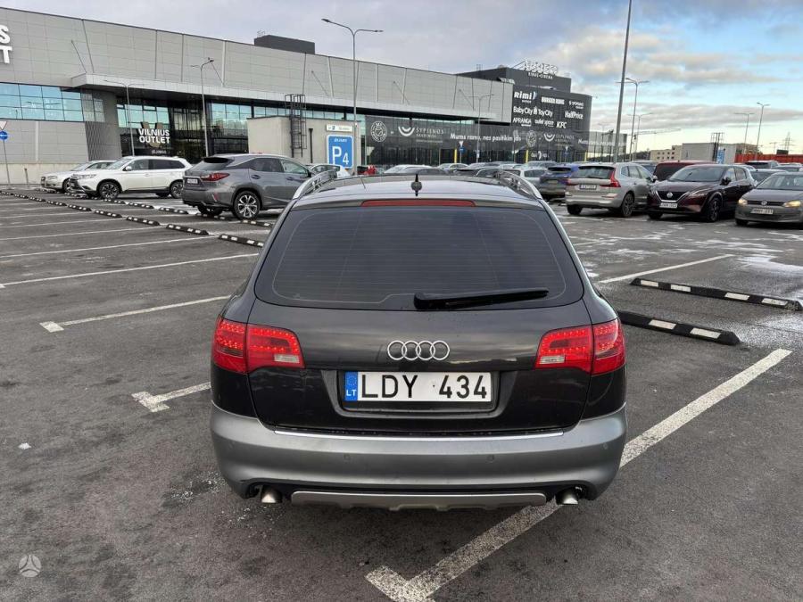 Black Audi A6 Allroad 2006 in Vilnius, with an engine capacity of 2.97 L and mileage of 395 thousand km for 3500 €, photo 5 on AUTOMOTO.COM.LV