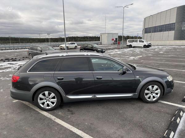 Black Audi A6 Allroad 2006 in Vilnius, with an engine capacity of 2.97 L and mileage of 395 thousand km for 3500 €, photo 7 on AUTOMOTO.COM.LV