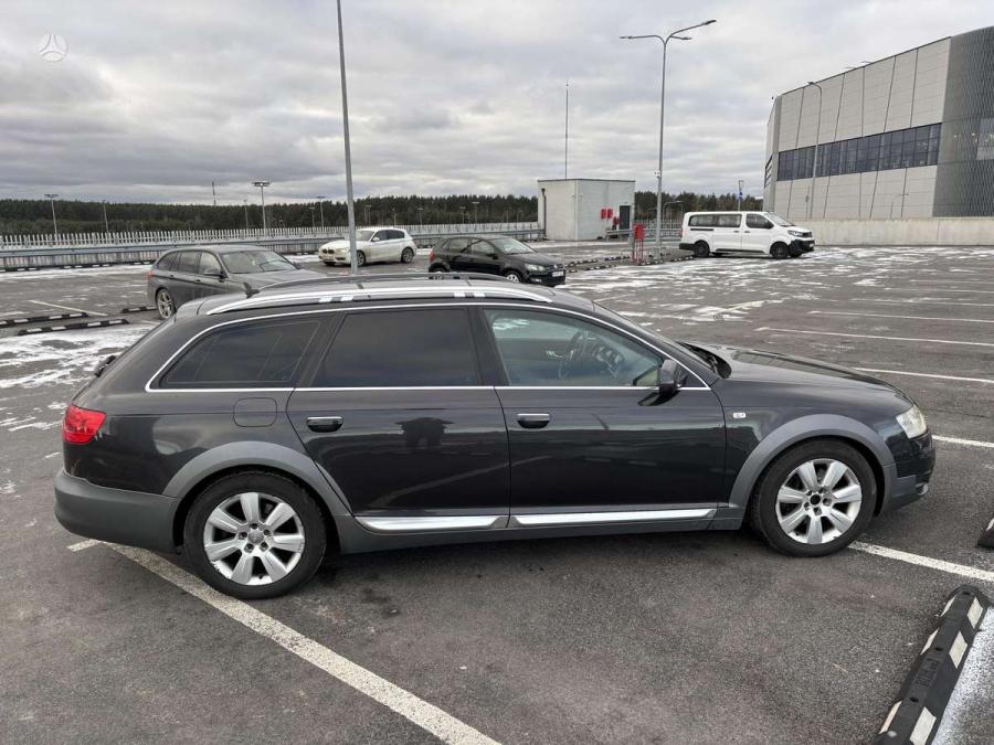 Black Audi A6 Allroad 2006 in Vilnius, with an engine capacity of 2.97 L and mileage of 395 thousand km for 3500 €, photo 7 on AUTOMOTO.COM.LV