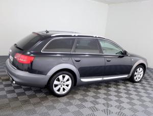 Melns Audi A6 Allroad 2006 Tallina, ar dzinēja tilpumu 3.00 L un nobraukumu 377 tūkst. km par 2199 €, foto 4 vietnē AUTOMOTO.COM.LV