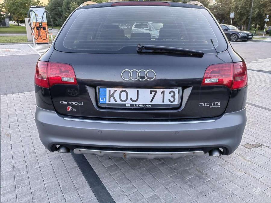 Melns Audi A6 Allroad 2006 Šauļi, ar dzinēja tilpumu 3.00 L un nobraukumu 360 tūkst. km par 3400 €, foto 6 vietnē AUTOMOTO.COM.LV