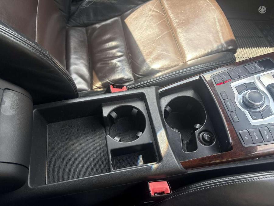 Melns Audi A6 Allroad 2007 Viļņa, ar dzinēja tilpumu 2.97 L un nobraukumu 388 tūkst. km par 3650 €, foto 13 vietnē AUTOMOTO.COM.LV