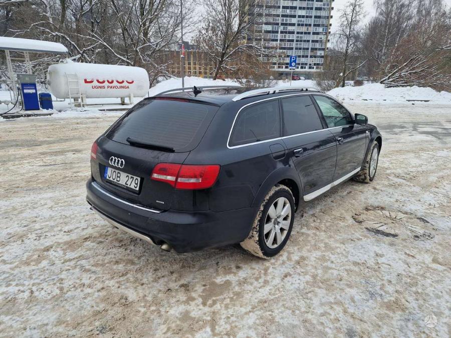 Melns Audi A6 Allroad 2008 Varėna, ar dzinēja tilpumu 2.97 L un nobraukumu 291 tūkst. km par 2700 €, foto 4 vietnē AUTOMOTO.COM.LV