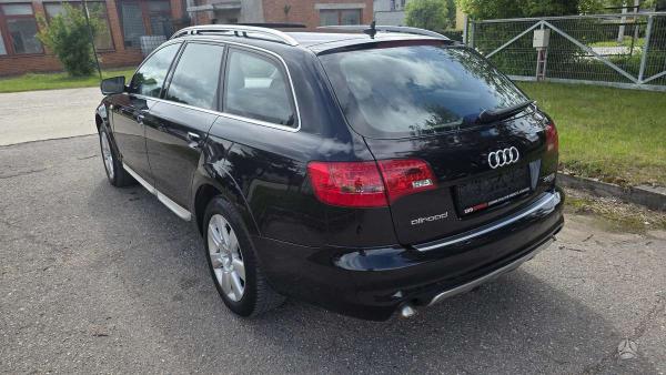 Melns Audi A6 Allroad 2009 Šauļi, ar dzinēja tilpumu 2.97 L un nobraukumu 289 tūkst. km par 5250 €, foto 3 vietnē AUTOMOTO.COM.LV
