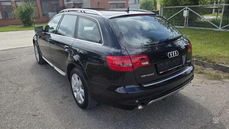 Melns Audi A6 Allroad 2009 Šauļi, ar dzinēja tilpumu 2.97 L un nobraukumu 289 tūkst. km par 5250 €, foto 4 vietnē AUTOMOTO.COM.LV