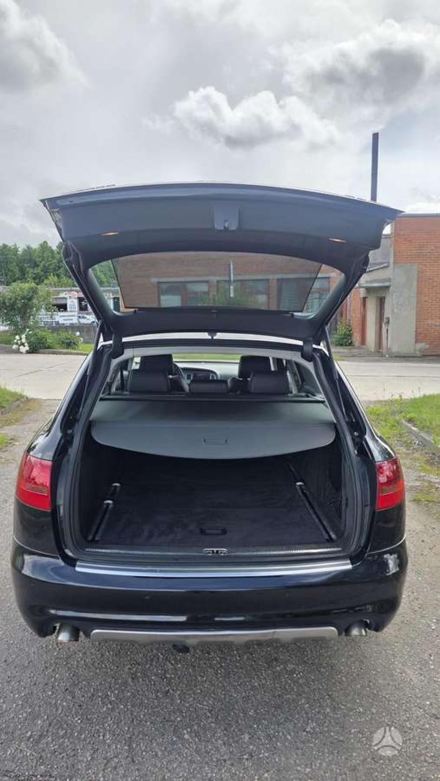Melns Audi A6 Allroad 2009 Šauļi, ar dzinēja tilpumu 2.97 L un nobraukumu 289 tūkst. km par 5250 €, foto 33 vietnē AUTOMOTO.COM.LV
