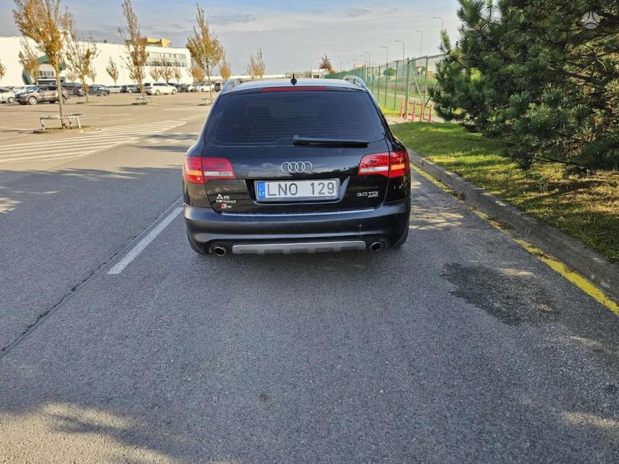 Black Audi A6 Allroad 2010 in Vilnius, with an engine capacity of 3.00 L and mileage of 421 thousand km for 5999 €, photo 7 on AUTOMOTO.COM.LV