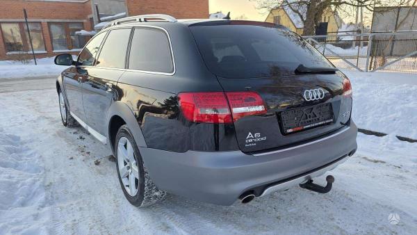 Melns Audi A6 Allroad 2010 Šauļi, ar dzinēja tilpumu 2.97 L un nobraukumu 290 tūkst. km par 6250 €, foto 3 vietnē AUTOMOTO.COM.LV