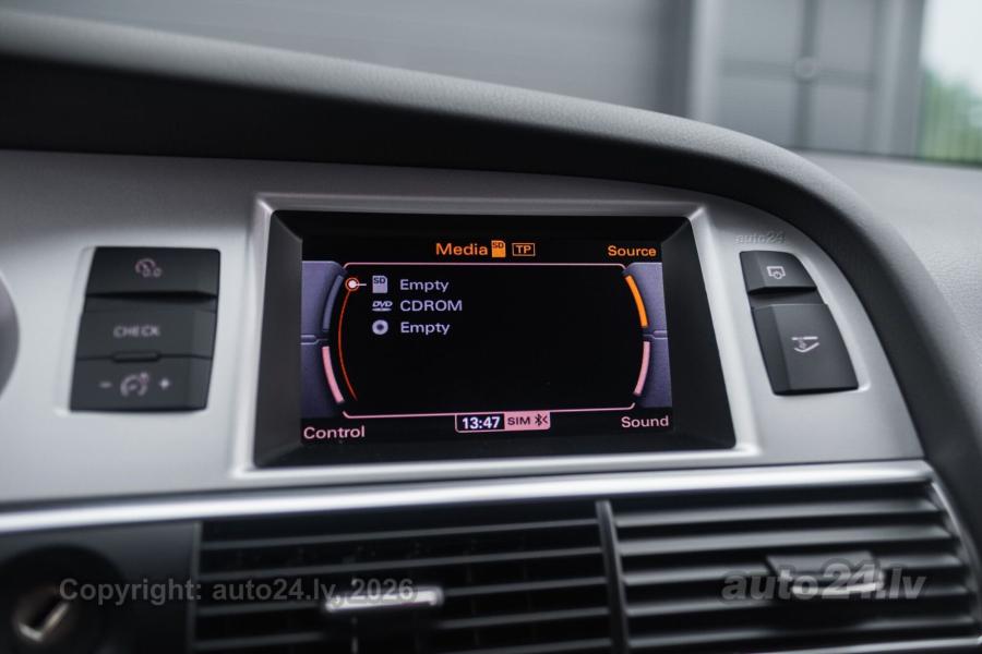 Black Audi A6 Allroad 2011 in Tallinn, with an engine capacity of 3.00 L and mileage of 253 thousand km for 4500 €, photo 26 on AUTOMOTO.COM.LV