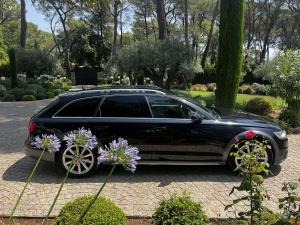Black Audi A6 Allroad 2012 in Vilnius, with an engine capacity of 2.97 L and mileage of 295 thousand km for 12400 €, photo 3 on AUTOMOTO.COM.LV