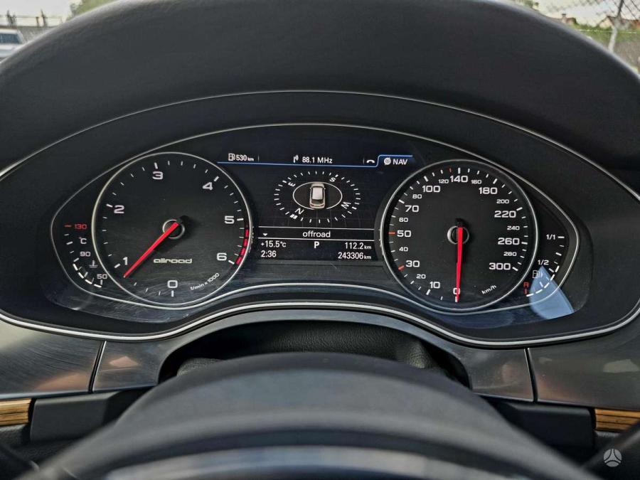 Melns Audi A6 Allroad 2012 Šauļi, ar dzinēja tilpumu 2.97 L un nobraukumu 243 tūkst. km par 10800 €, foto 31 vietnē AUTOMOTO.COM.LV
