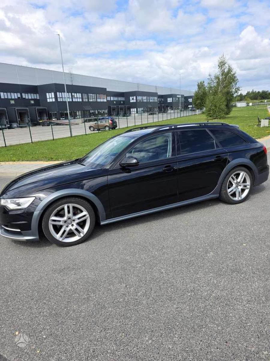 Black Audi A6 Allroad 2012 in Vilnius, with an engine capacity of 2.97 L and mileage of 324 thousand km for 10300 €, photo 8 on AUTOMOTO.COM.LV
