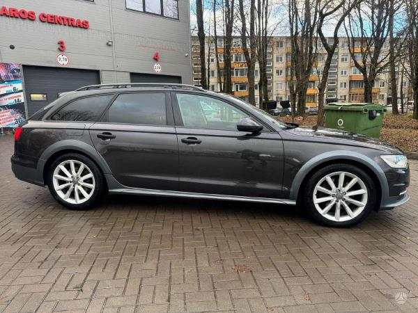 Black Audi A6 Allroad 2013 in Kaunas, with an engine capacity of 3.00 L and mileage of 268 thousand km for 12850 €, photo 3 on AUTOMOTO.COM.LV