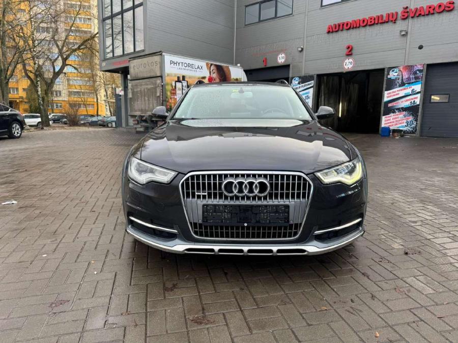 Melns Audi A6 Allroad 2013 Kauņa, ar dzinēja tilpumu 3.00 L un nobraukumu 268 tūkst. km par 12850 €, foto 4 vietnē AUTOMOTO.COM.LV
