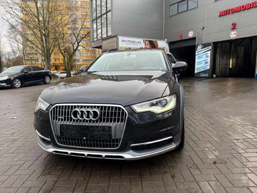 Melns Audi A6 Allroad 2013 Kauņa, ar dzinēja tilpumu 3.00 L un nobraukumu 268 tūkst. km par 12850 €, foto 5 vietnē AUTOMOTO.COM.LV