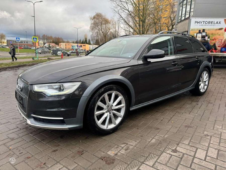 Melns Audi A6 Allroad 2013 Kauņa, ar dzinēja tilpumu 3.00 L un nobraukumu 268 tūkst. km par 12850 €, foto 7 vietnē AUTOMOTO.COM.LV