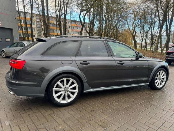 Black Audi A6 Allroad 2013 in Kaunas, with an engine capacity of 3.00 L and mileage of 268 thousand km for 12850 €, photo 8 on AUTOMOTO.COM.LV