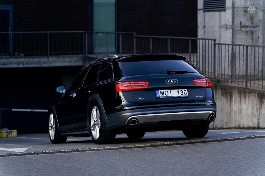 Black Audi A6 Allroad 2013 in Klaipeda, with an engine capacity of 2.97 L and mileage of 350 thousand km for 12300 €, photo 4 on AUTOMOTO.COM.LV