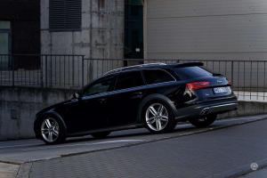 Black Audi A6 Allroad 2013 in Klaipeda, with an engine capacity of 2.97 L and mileage of 350 thousand km for 12300 €, photo 6 on AUTOMOTO.COM.LV