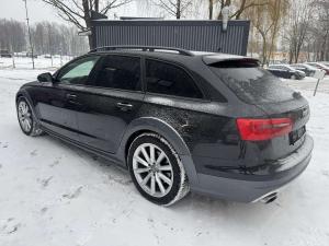 Black Audi A6 Allroad 2013 in Kaunas, with an engine capacity of 2.97 L and mileage of 267 thousand km for 10750 €, photo 8 on AUTOMOTO.COM.LV