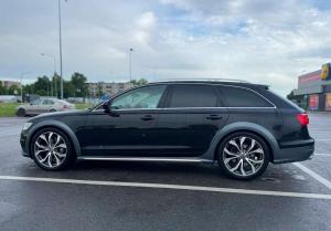 Black Audi A6 Allroad 2013 in Siauliai, with an engine capacity of 2.97 L and mileage of 376 thousand km for 10800 €, photo 4 on AUTOMOTO.COM.LV