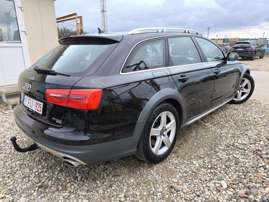 Black Audi A6 Allroad 2013 in Vilnius, with an engine capacity of 2.97 L and mileage of 278 thousand km for 10500 €, photo 7 on AUTOMOTO.COM.LV