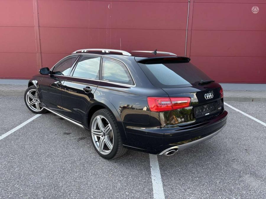 Melns Audi A6 Allroad 2013 Kauņa, ar dzinēja tilpumu 3.00 L un nobraukumu 284 tūkst. km par 11950 €, foto 5 vietnē AUTOMOTO.COM.LV