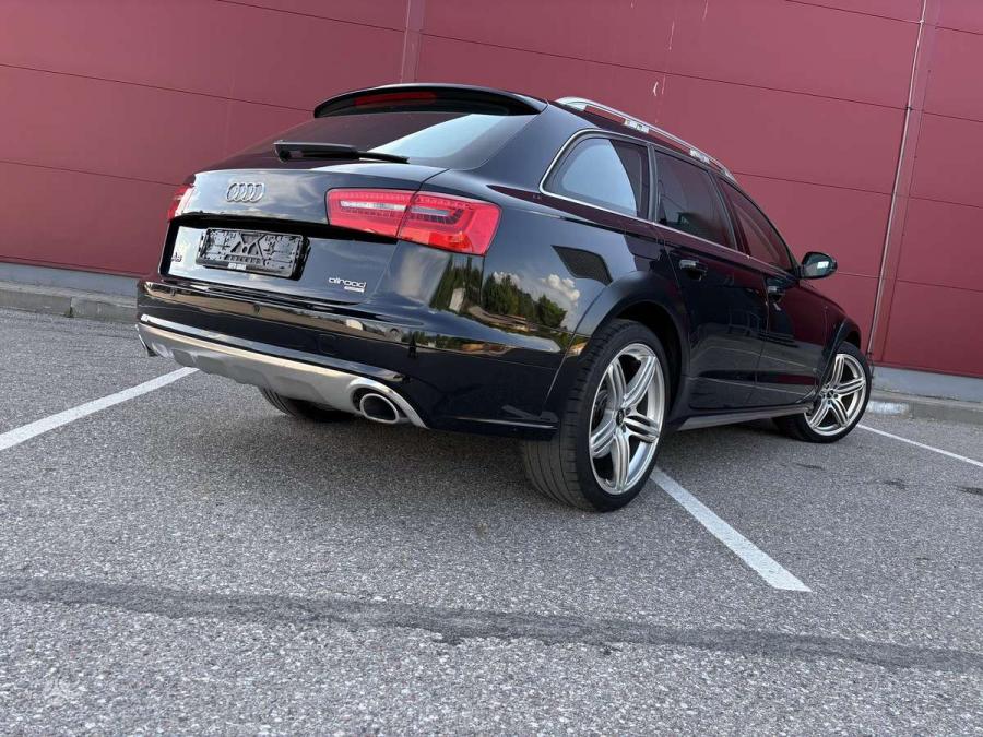 Melns Audi A6 Allroad 2013 Kauņa, ar dzinēja tilpumu 3.00 L un nobraukumu 284 tūkst. km par 11950 €, foto 6 vietnē AUTOMOTO.COM.LV