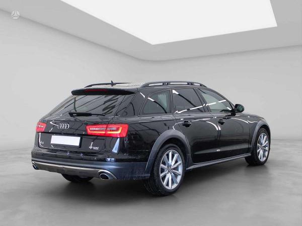 Black Audi A6 Allroad 2013 in Kaunas, with an engine capacity of 3.00 L and mileage of 200 thousand km for 11790 €, photo 3 on AUTOMOTO.COM.LV
