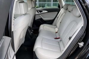 Melns Audi A6 Allroad 2013 Viļņa, ar dzinēja tilpumu 3.00 L un nobraukumu 267 tūkst. km par 11350 €, foto 7 vietnē AUTOMOTO.COM.LV