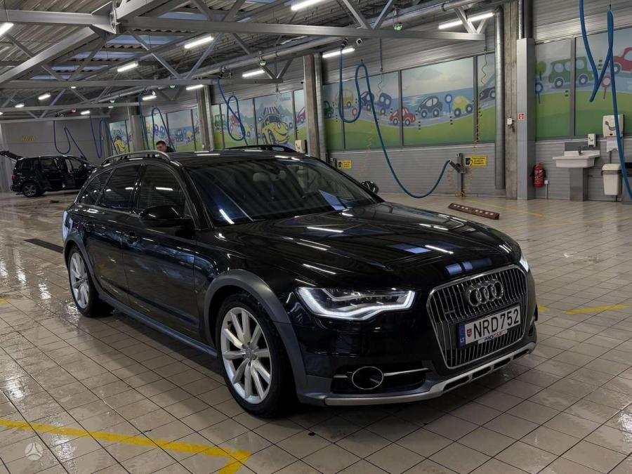 Melns Audi A6 Allroad 2014 Viļņa, ar dzinēja tilpumu 3.00 L un nobraukumu 289 tūkst. km par 11000 €, foto 3 vietnē AUTOMOTO.COM.LV