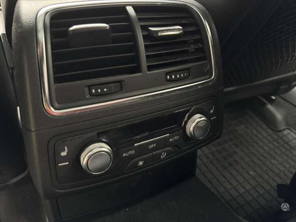 Black Audi A6 Allroad 2014 in Marijampole, with an engine capacity of 2.97 L and mileage of 280 thousand km for 12500 €, photo 9 on AUTOMOTO.COM.LV