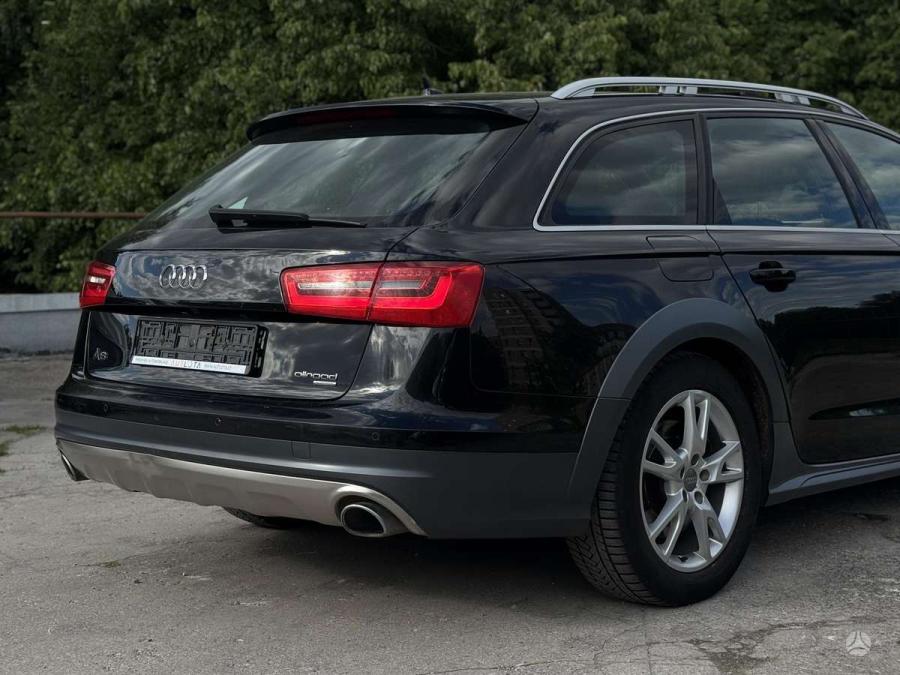 Black Audi A6 Allroad 2014 in Vilnius, with an engine capacity of 2.97 L and mileage of 267 thousand km for 13600 €, photo 17 on AUTOMOTO.COM.LV