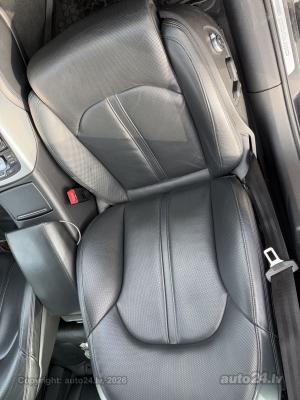Black Audi A6 Allroad 2015 in Riga, with an engine capacity of 0.00 L and mileage of 352 thousand km for 12500 €, photo 19 on AUTOMOTO.COM.LV
