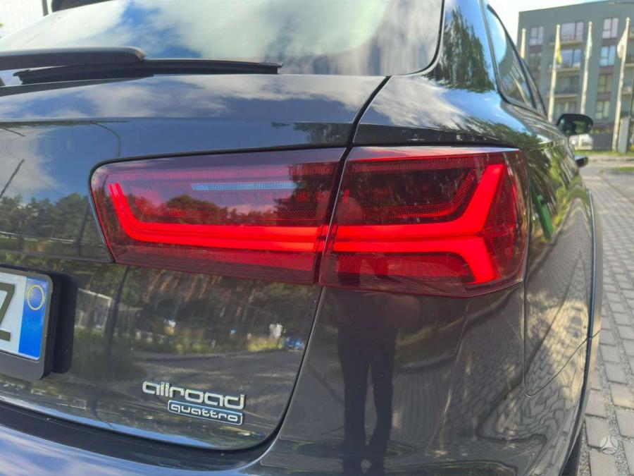 Melns Audi A6 Allroad 2015 Viļņa, ar dzinēja tilpumu 2.97 L un nobraukumu 288 tūkst. km par 13350 €, foto 17 vietnē AUTOMOTO.COM.LV